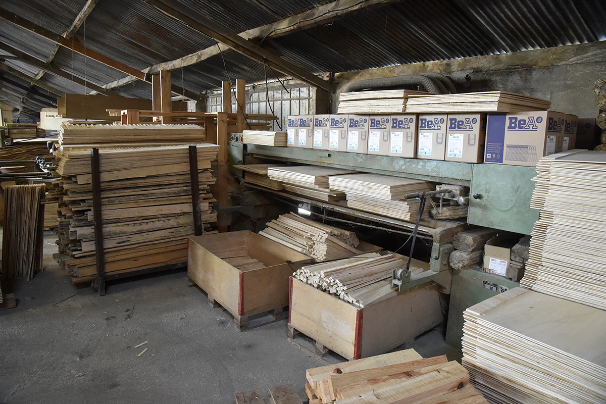 La fabrique du contreplaqué : l'expertise de Luce CONTREPLAQUE